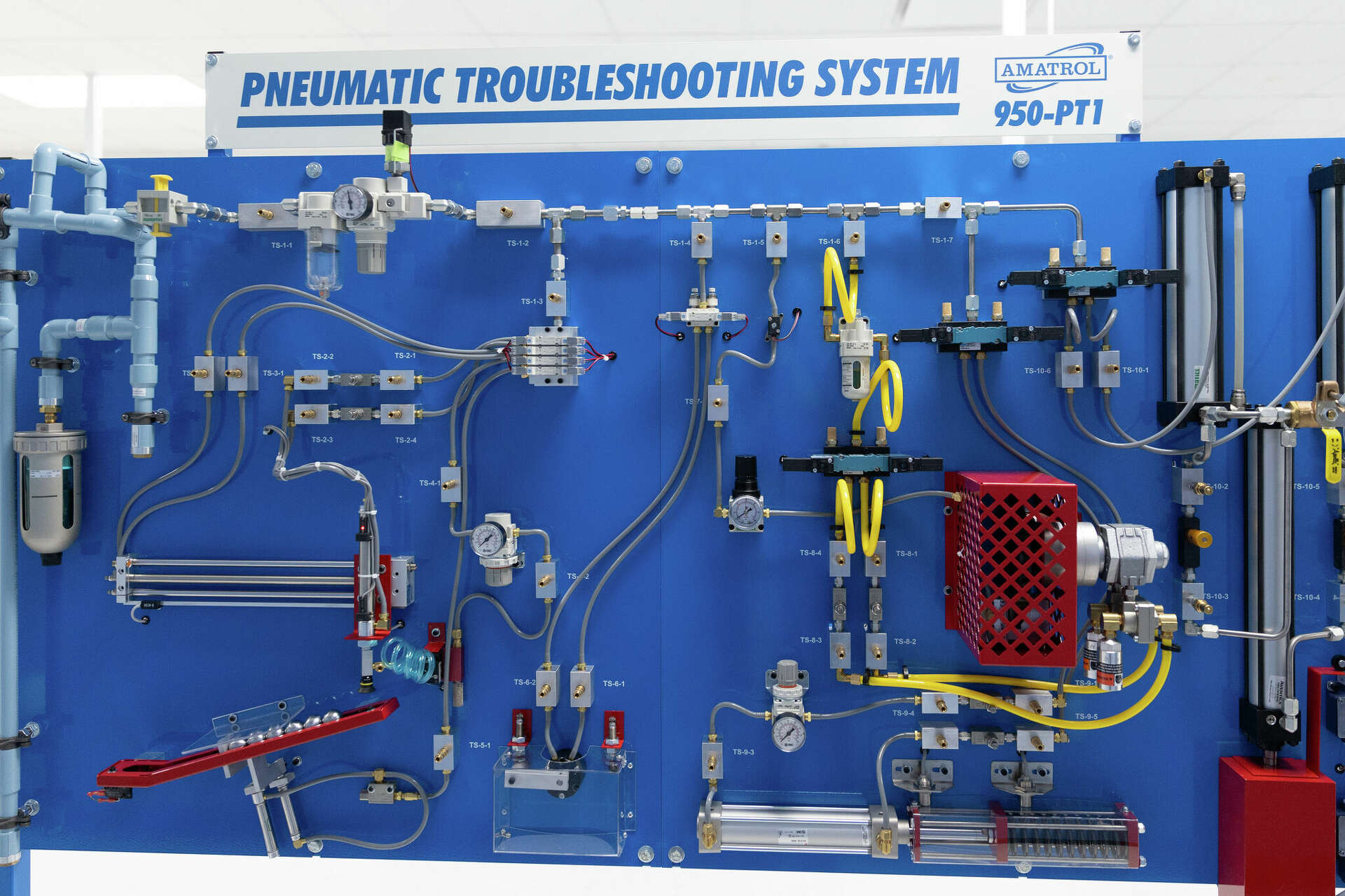 Dutchess Community College mechatronics labs train students, workers