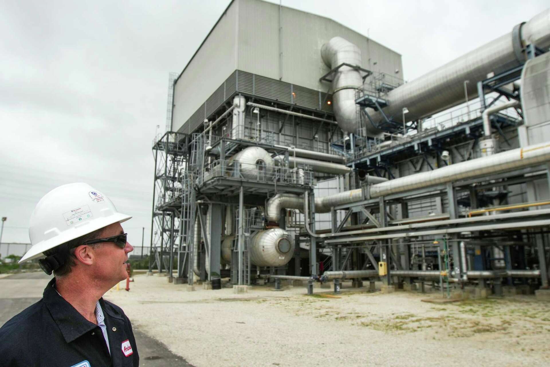 Chevron, Exxon in Houston coalition to receive DOE hydrogen hub funds