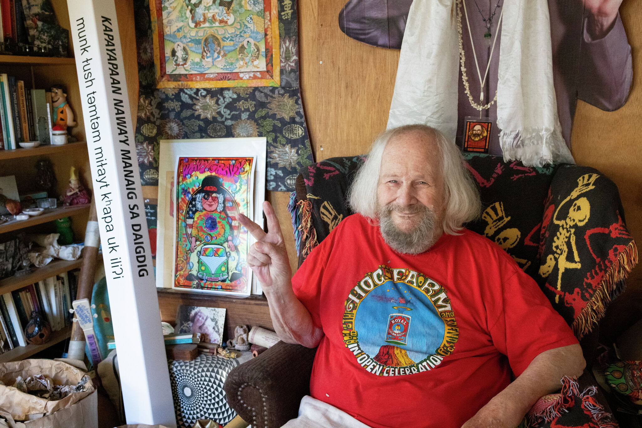 Peace activist, philanthropist continues to entertain, raise money