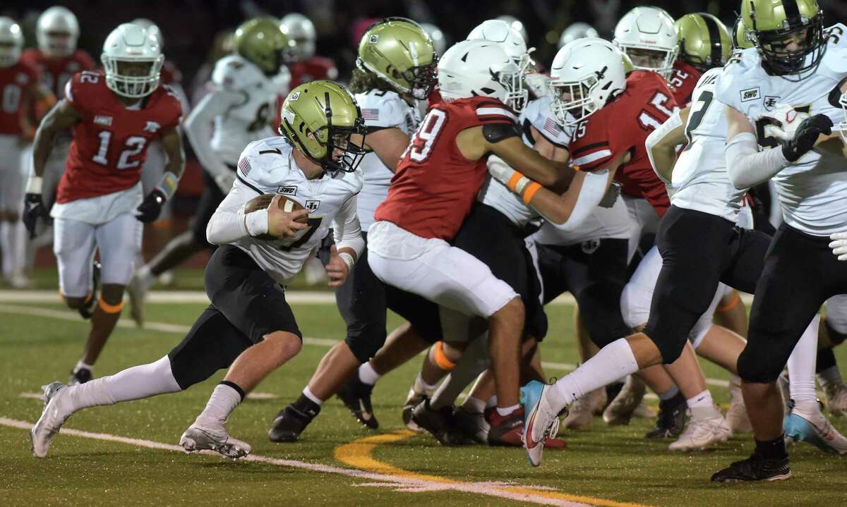 Masuk freshman Aaron Champagne shines at QB in win vs. Barlow