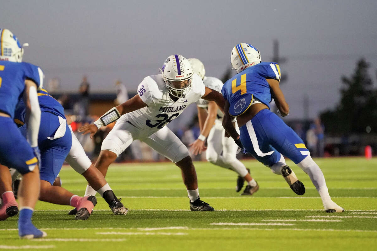 HS FOOTBALL: 7-0 Bulldogs slow down Frenship behind 5 takeaways
