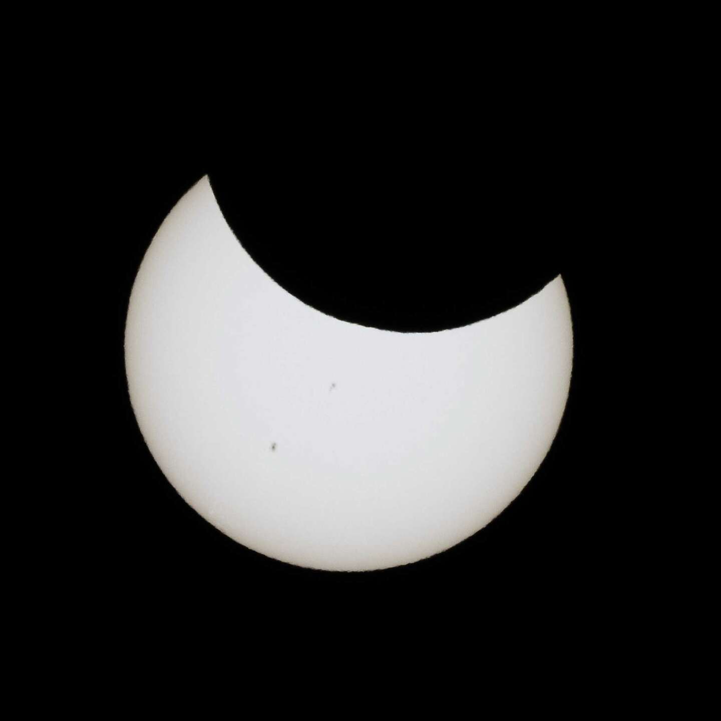 Solar eclipse photos in Texas: see the 'ring of fire'