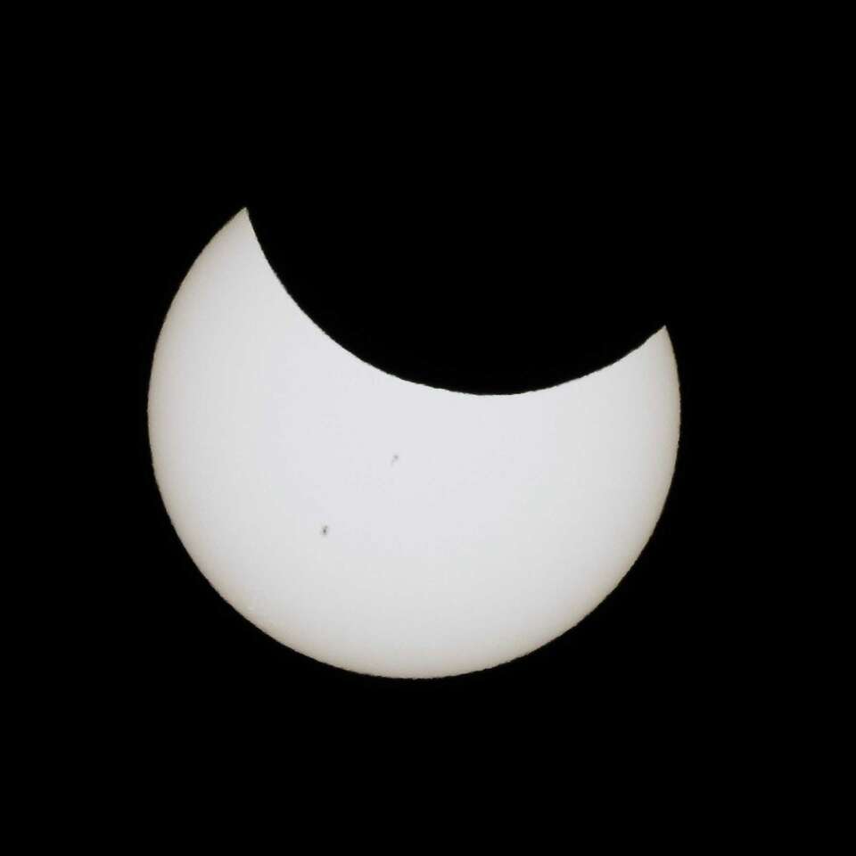Solar eclipse photos in Texas: see the 'ring of fire'