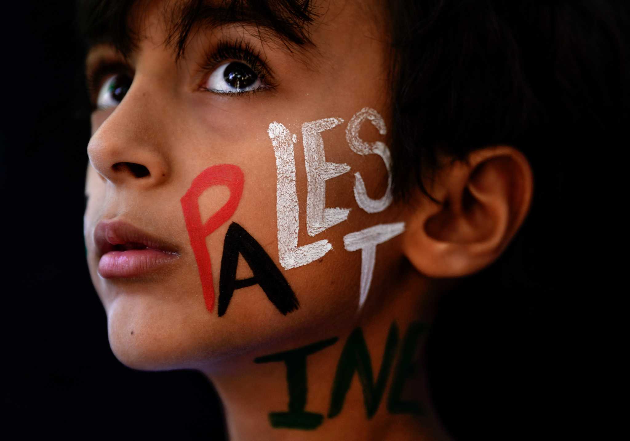 Houston's Palestinian community protests Israel's siege of Gaza