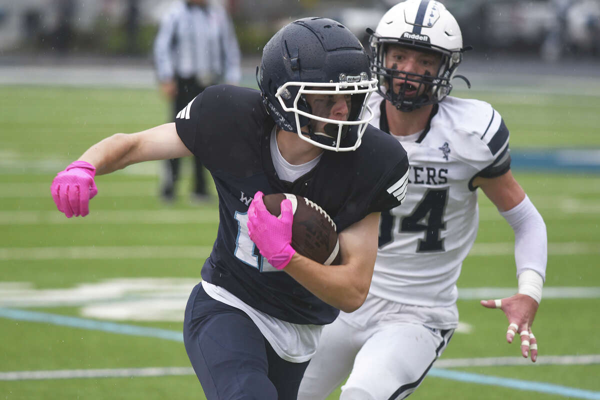 Staples vs Wilton CT high school football
