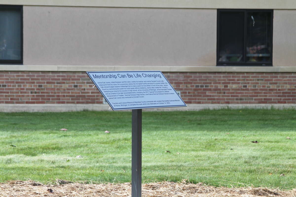 James Earl Jones, mentor honored with bronze sculpture in Michigan