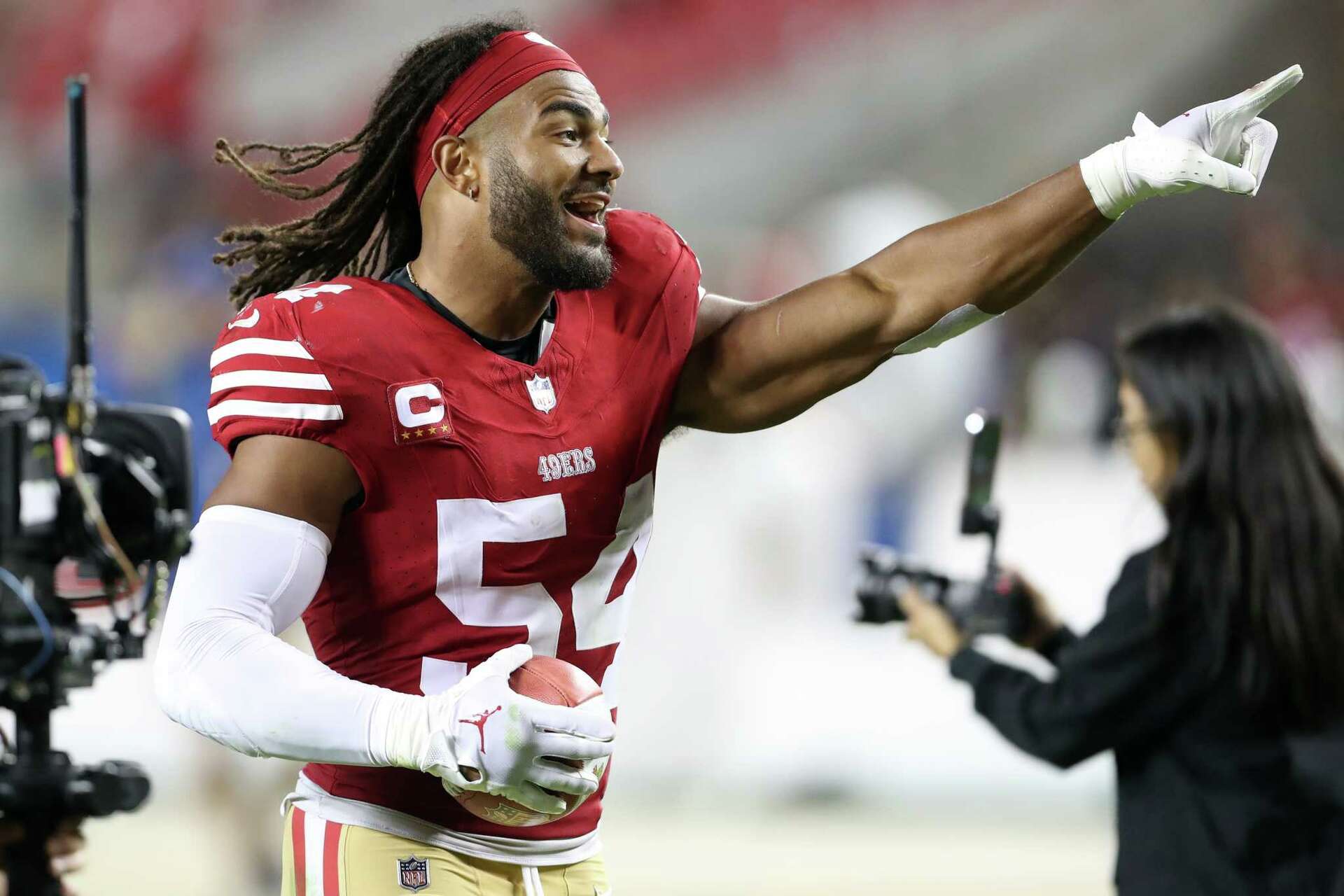Why 49ers’ Fred Warner is model for today’s elite middle linebacker