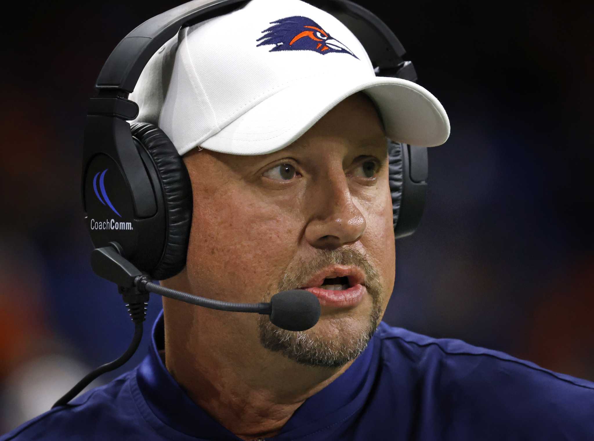 UTSA coach Jeff Traylor reacts to failed athletics fee vote