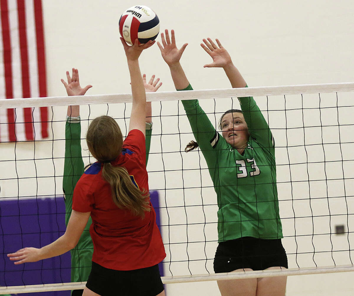 CM bounces back, beats Roxana to win volleyball Fall Classic
