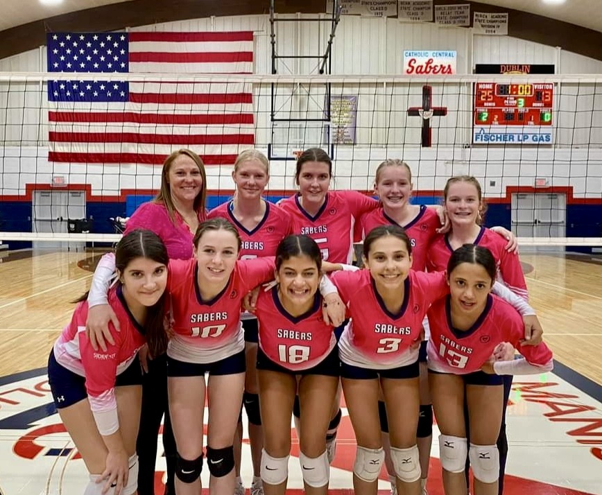 MCC volleyball sweeps Mason County Eastern