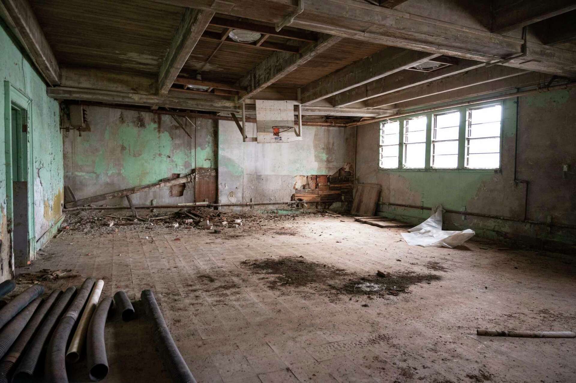 Church plans building restoration for immigrant, school programs