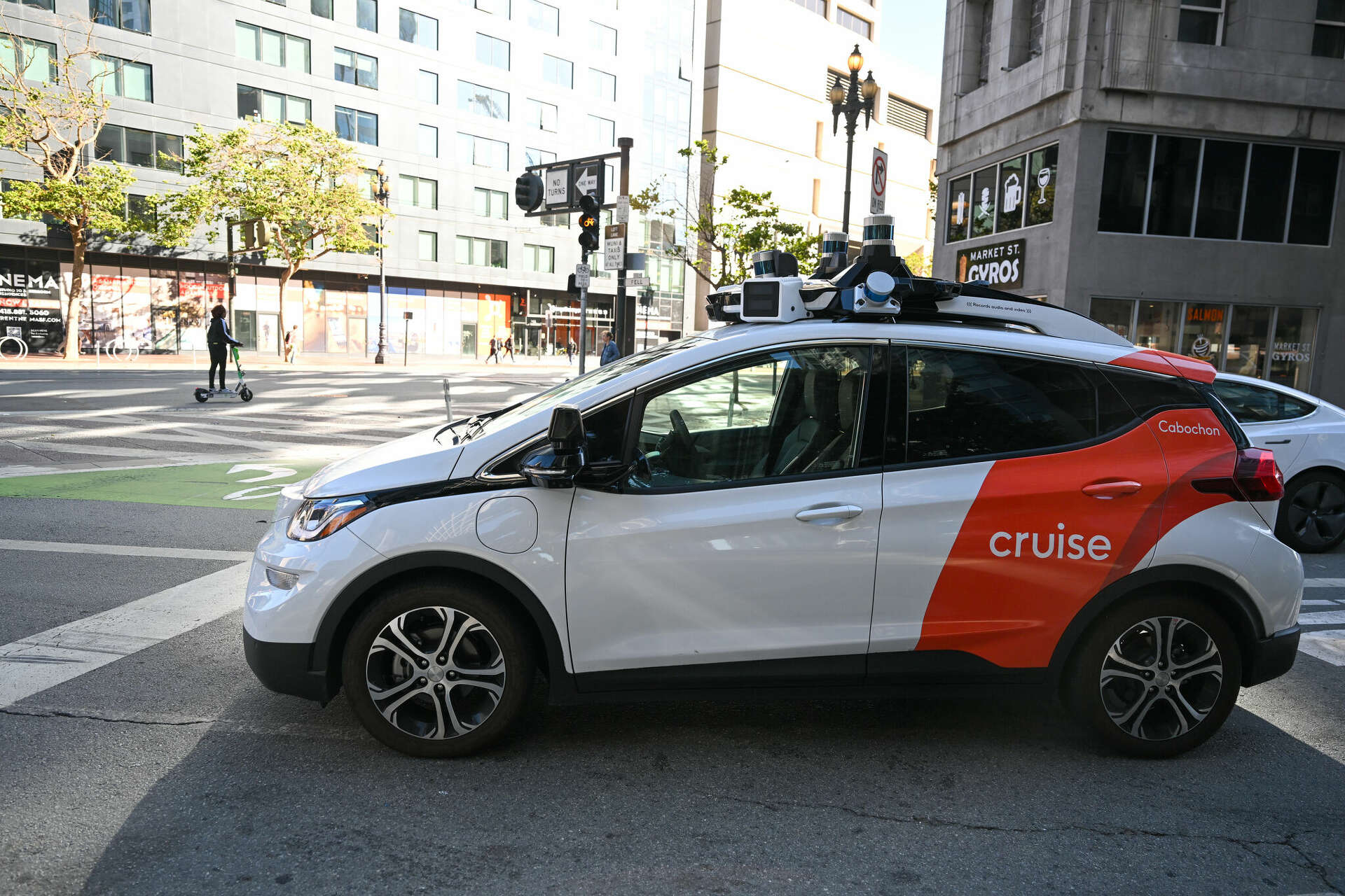 Cruise self-driving cars resume operations in Houston