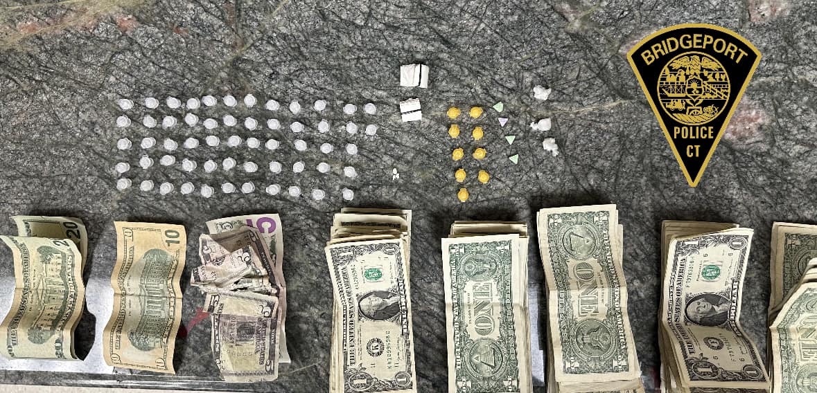 Police: Crack cocaine and fentanyl seized in Bridgeport traffic stop