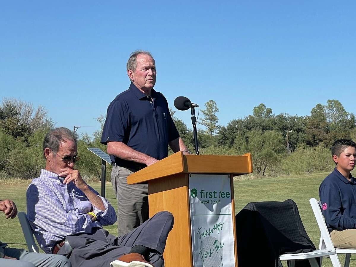 Former President Bush helps open First Tee West Texas in Midland