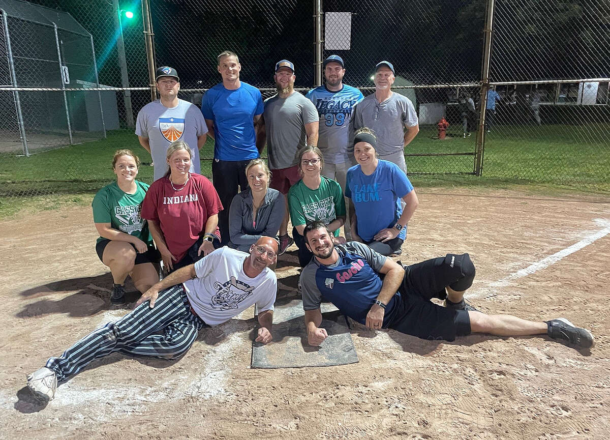 Star of the West runs table in Cass City fall co-ed softball