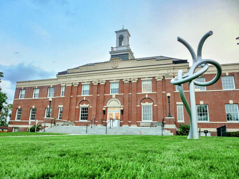 New Canaan, CT: A hidden gem of mid-century modern architecture