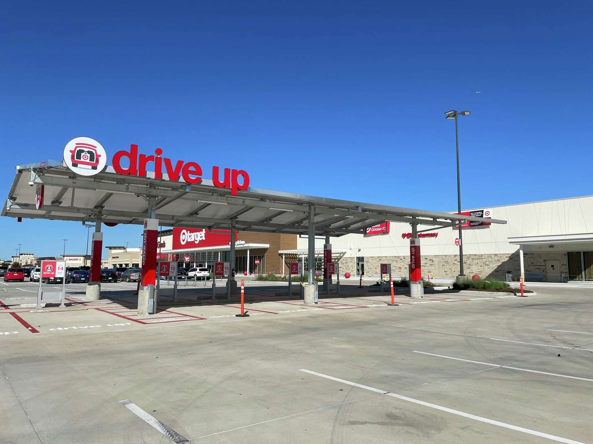 New Caney Target opens with online order pick up, EV charging