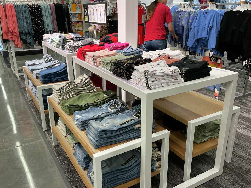 New Caney Target opens with online order pick up, EV charging