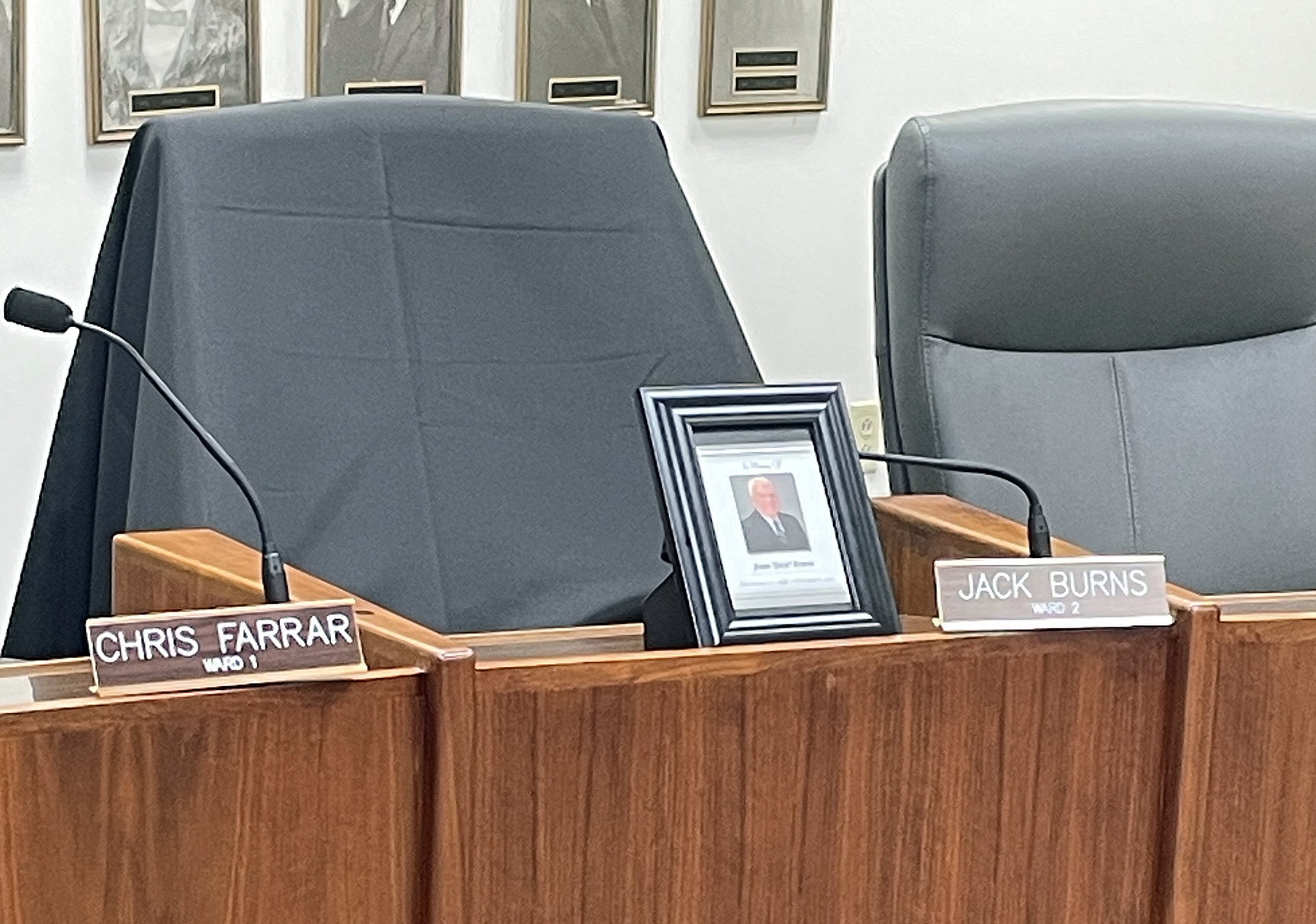 Edwardsville City Council pays tribute to late alderman Jack Burns
