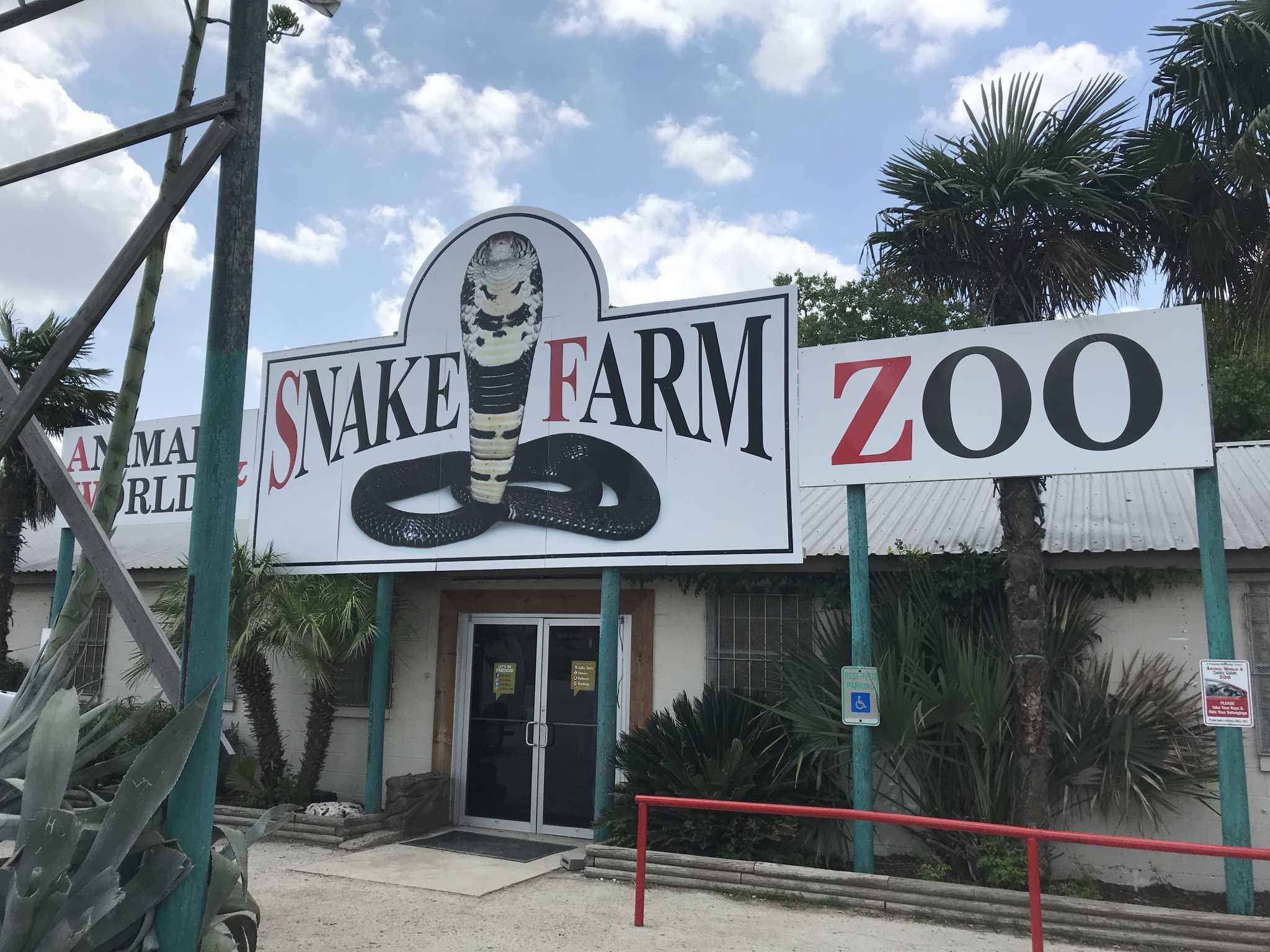 Redditors discover ‘Snake Farm’ is a place, not just a song