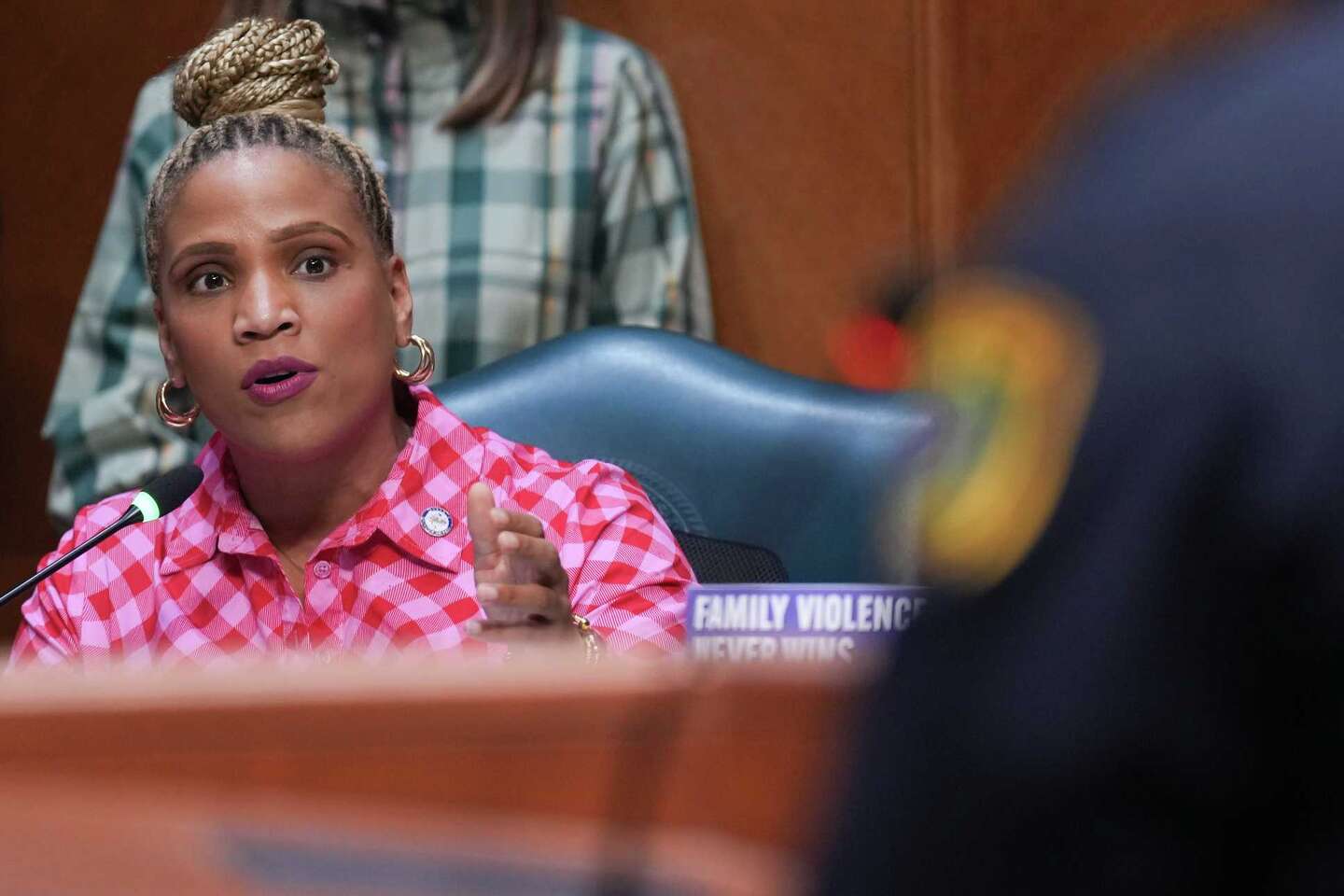 Whitmire blocks Thomas from holding unauthorized committee meeting