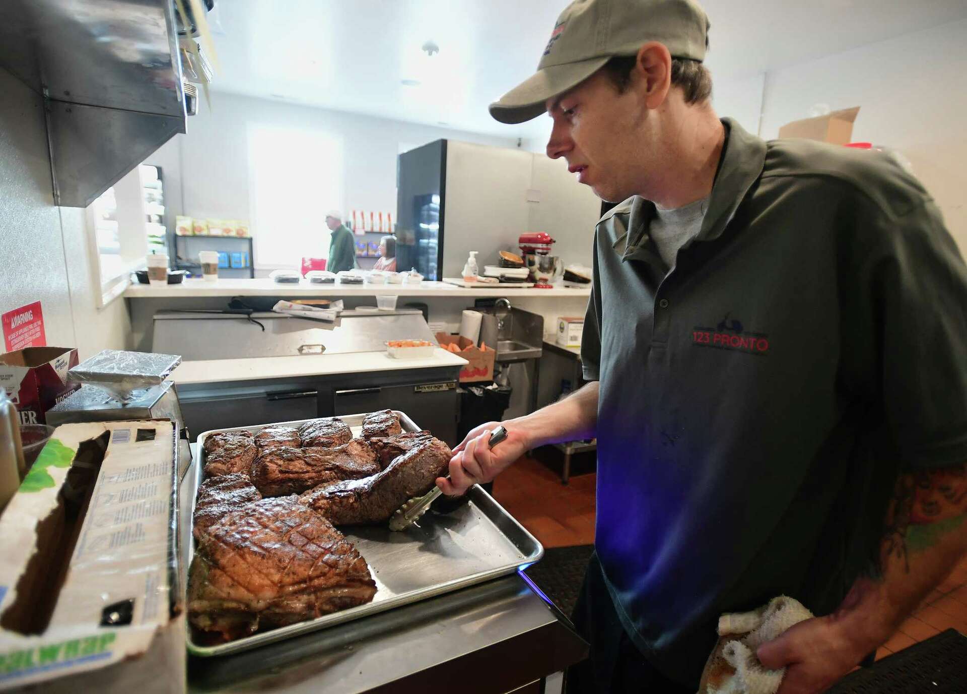 123 Pronto opens in Trumbull serving 'grab-and-go' Italian meals