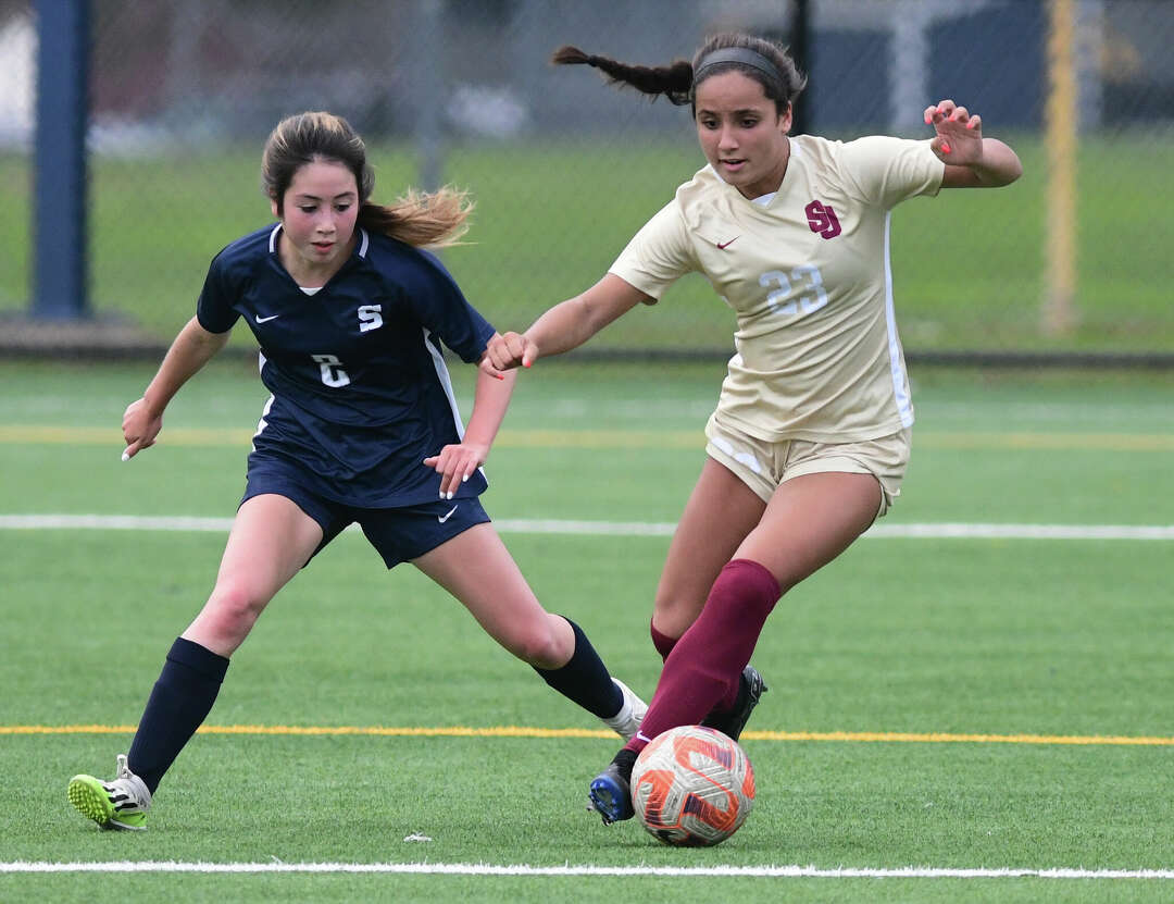 Ten Connecticut high school soccer players earn All-American laurels
