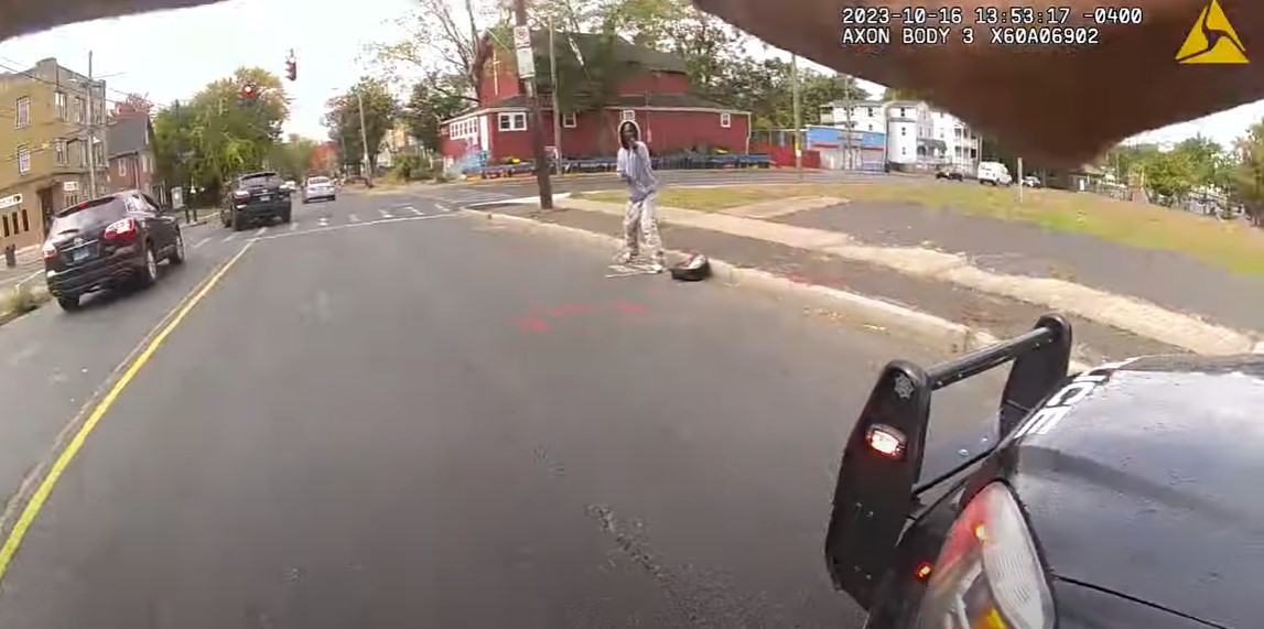 Video shows Hartford cop shoot man dead who pointed gun at him