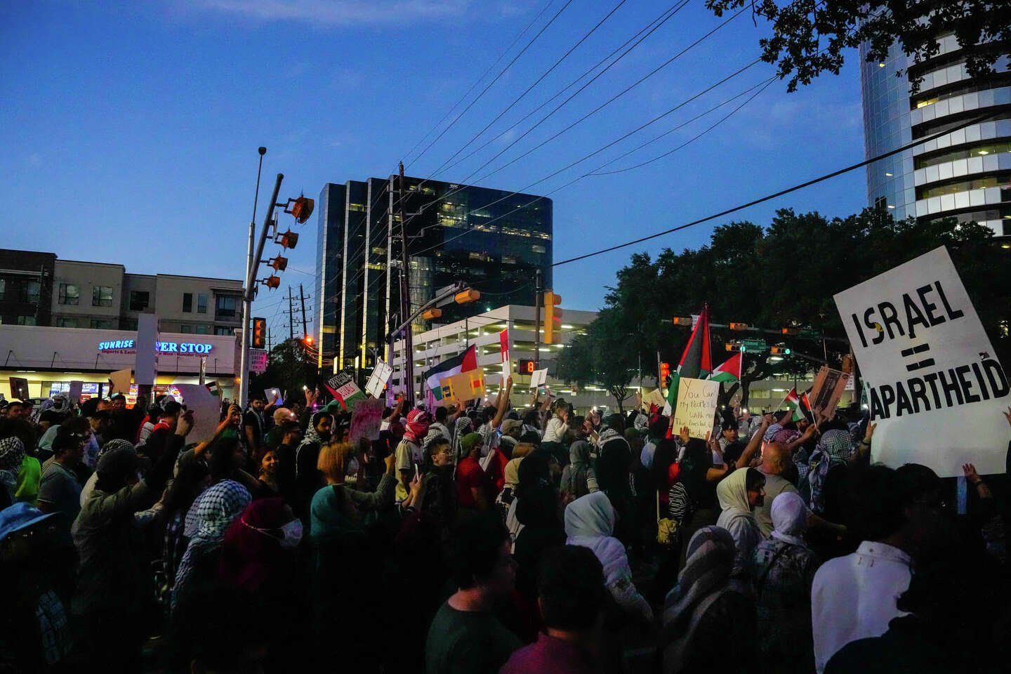 Thousands protest attacks on Gaza outside Houston's Israeli consulate
