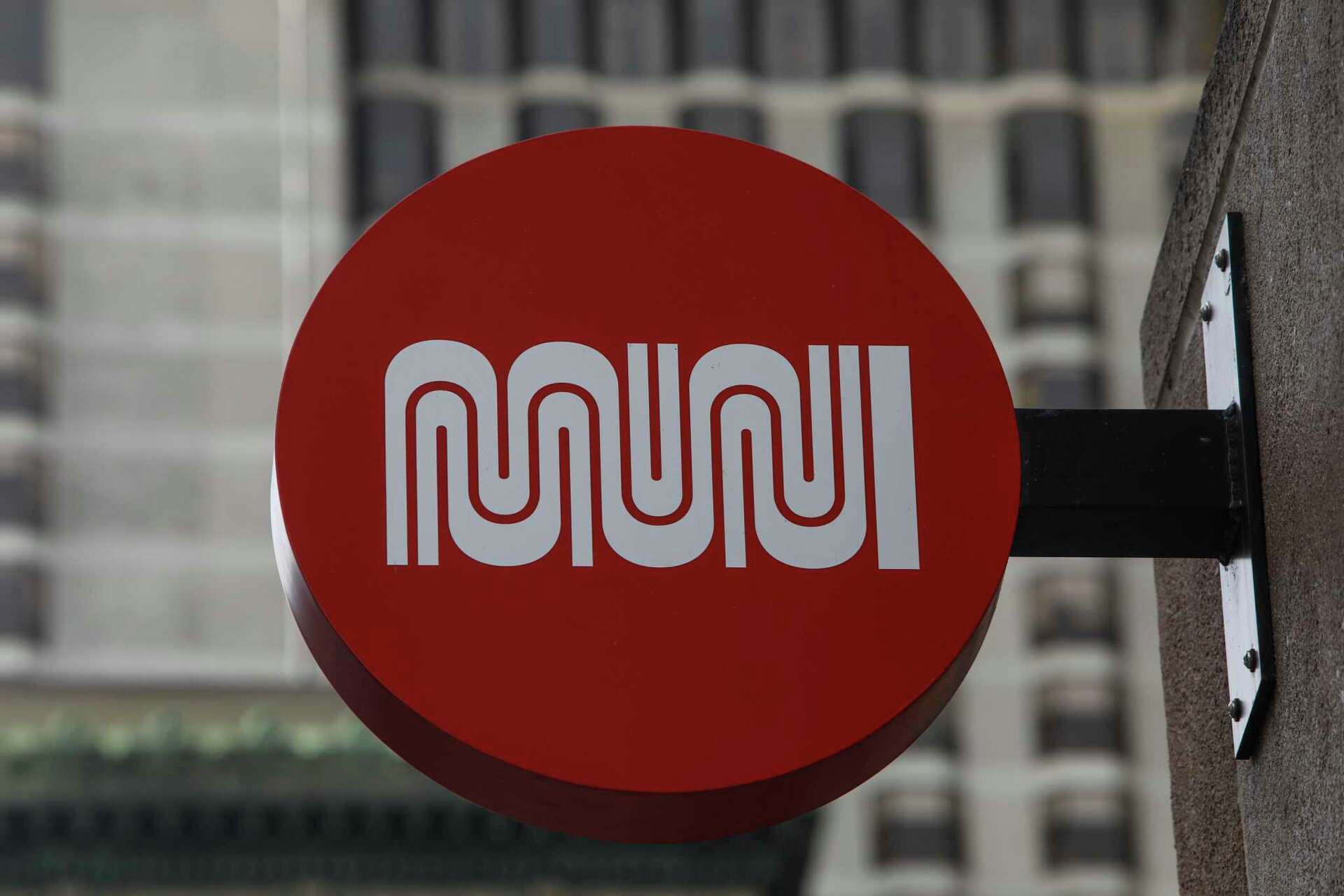 S.F. pedestrian fatally struck by Muni bus, authorities say