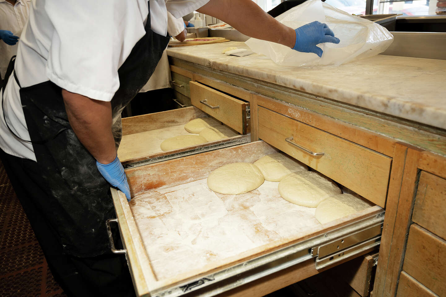 San Francisco’s first pizza delivery restaurant remains a Bay Area hit