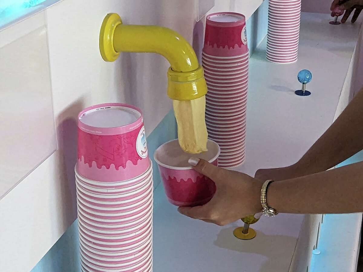 Laredo teen Garibi holds grand opening of 2nd Slimerella Slime Shop