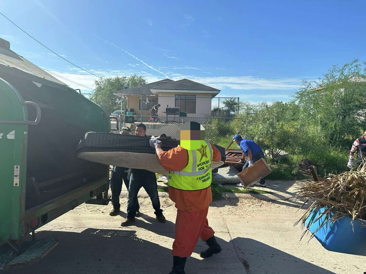 Webb County Jail inmates clean up Rio Bravo, collect 81 tires