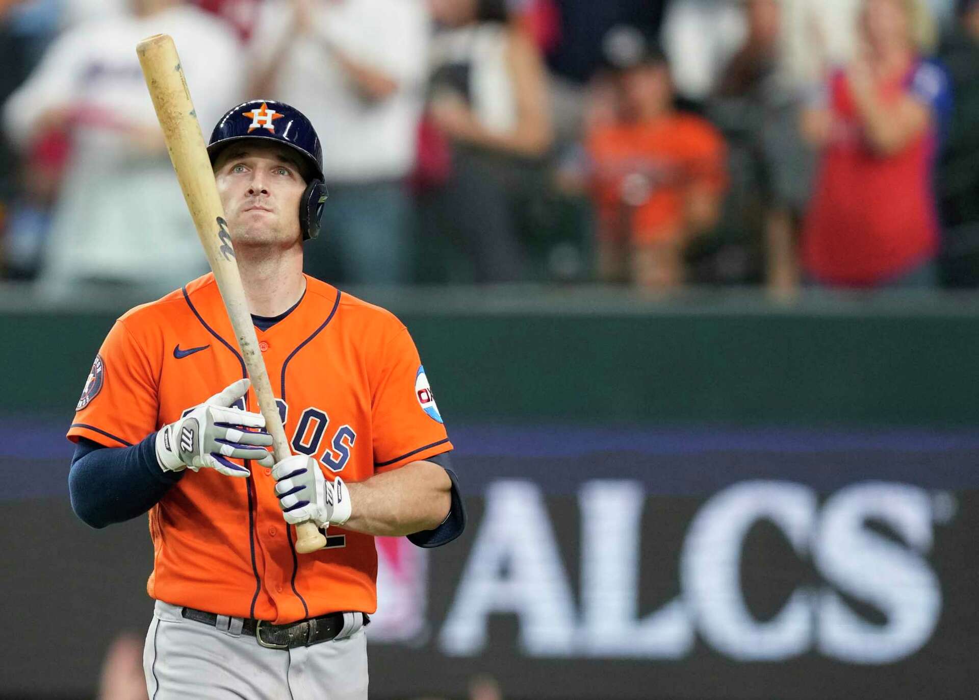 Houston Astros: Alex Bregman focused on upcoming season, not contract