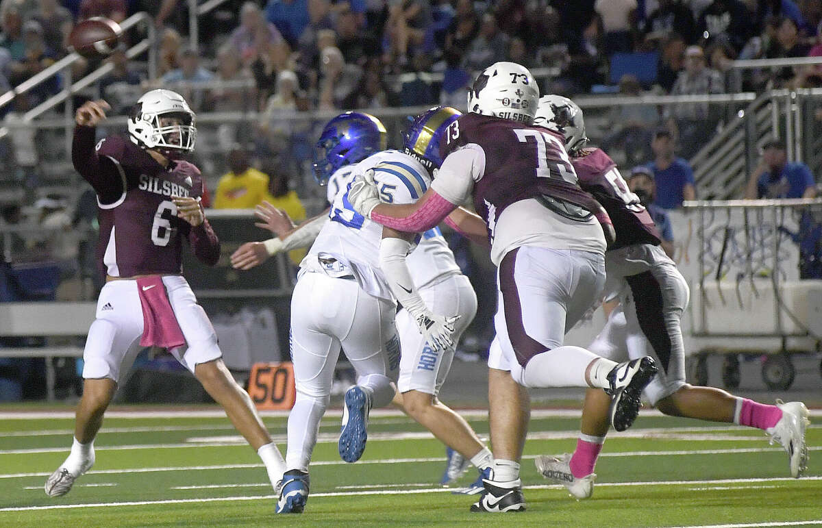 Photos: Who came out on top in District 9-4A-II Friday night?
