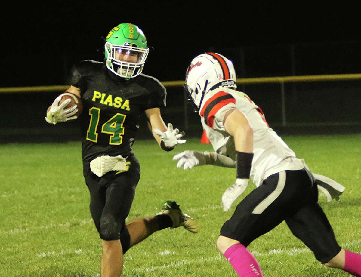 Piasa Birds bury Hillsboro, take aim at 'school history'
