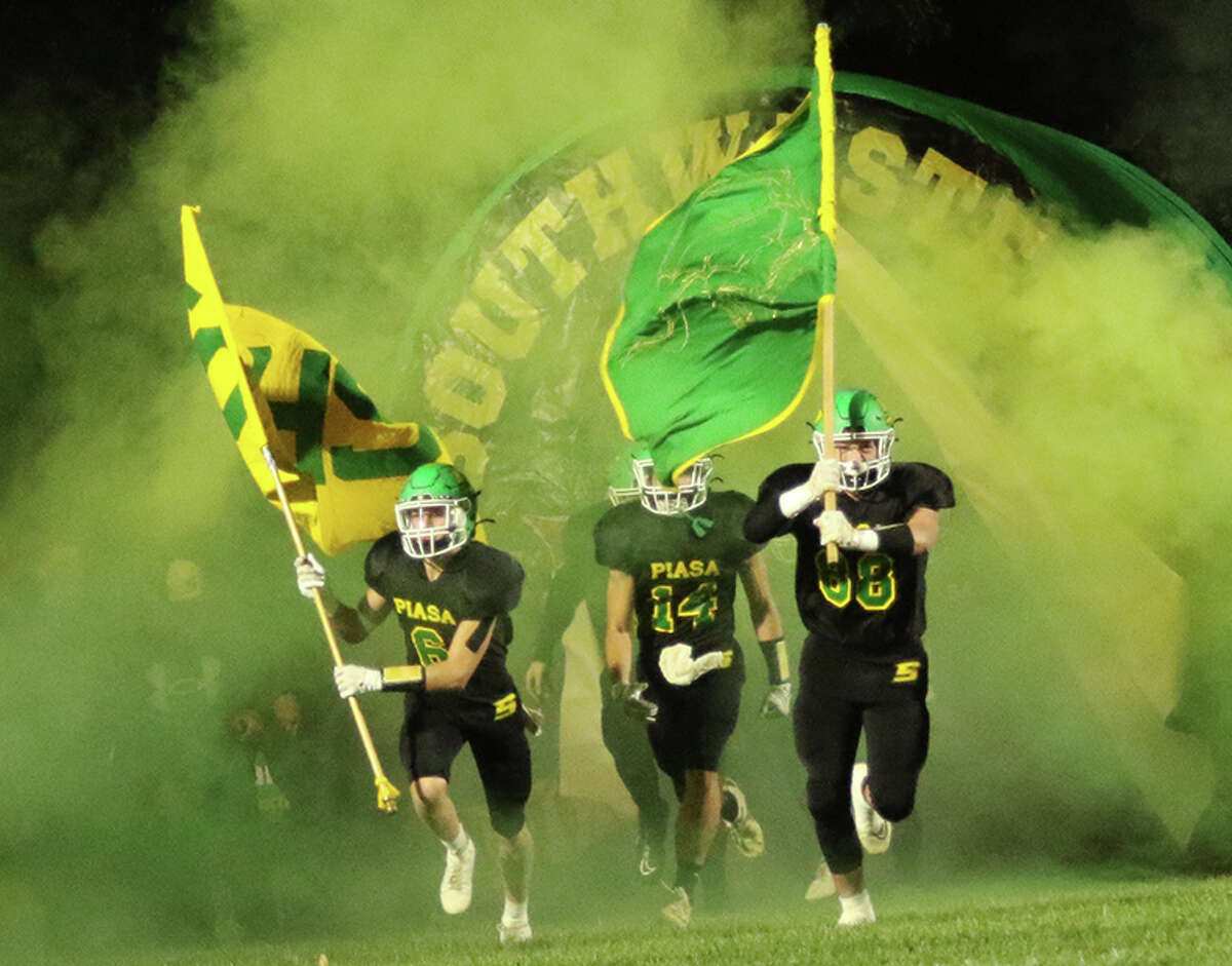 Piasa Birds bury Hillsboro, take aim at 'school history'