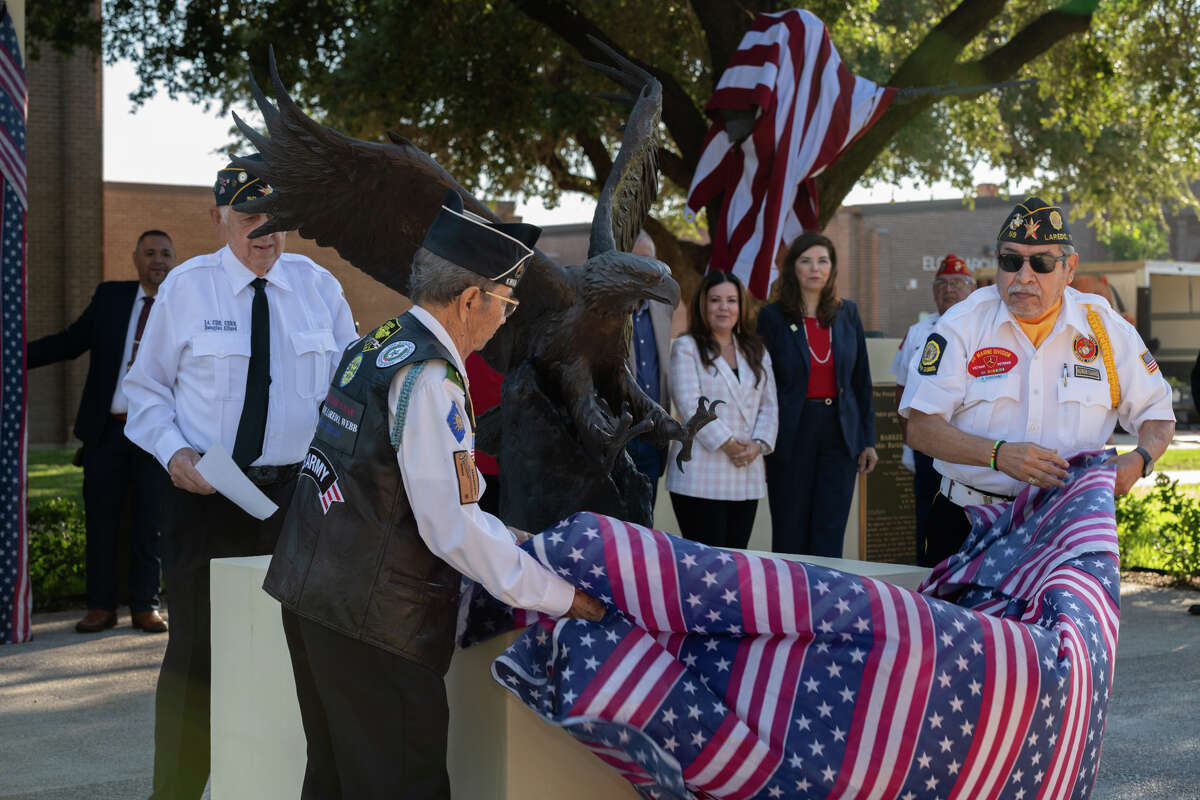 Laredo College and PNC Bank rededicate statues