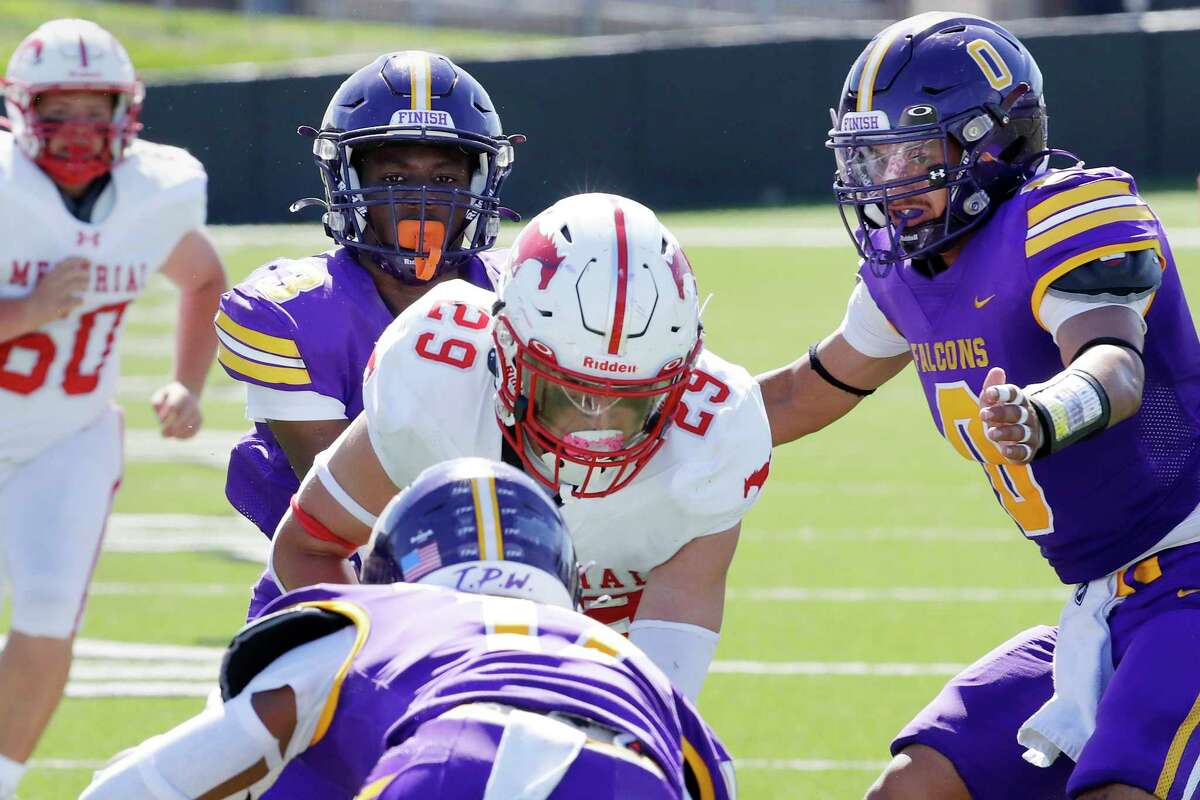 HS football: Memorial dominates early to topple Jersey Village