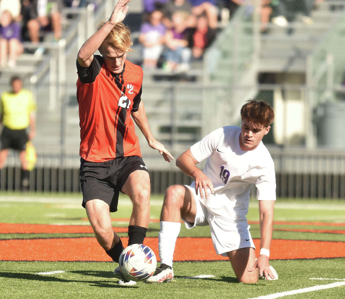Collinsville ends Edwardsville's season in regional final