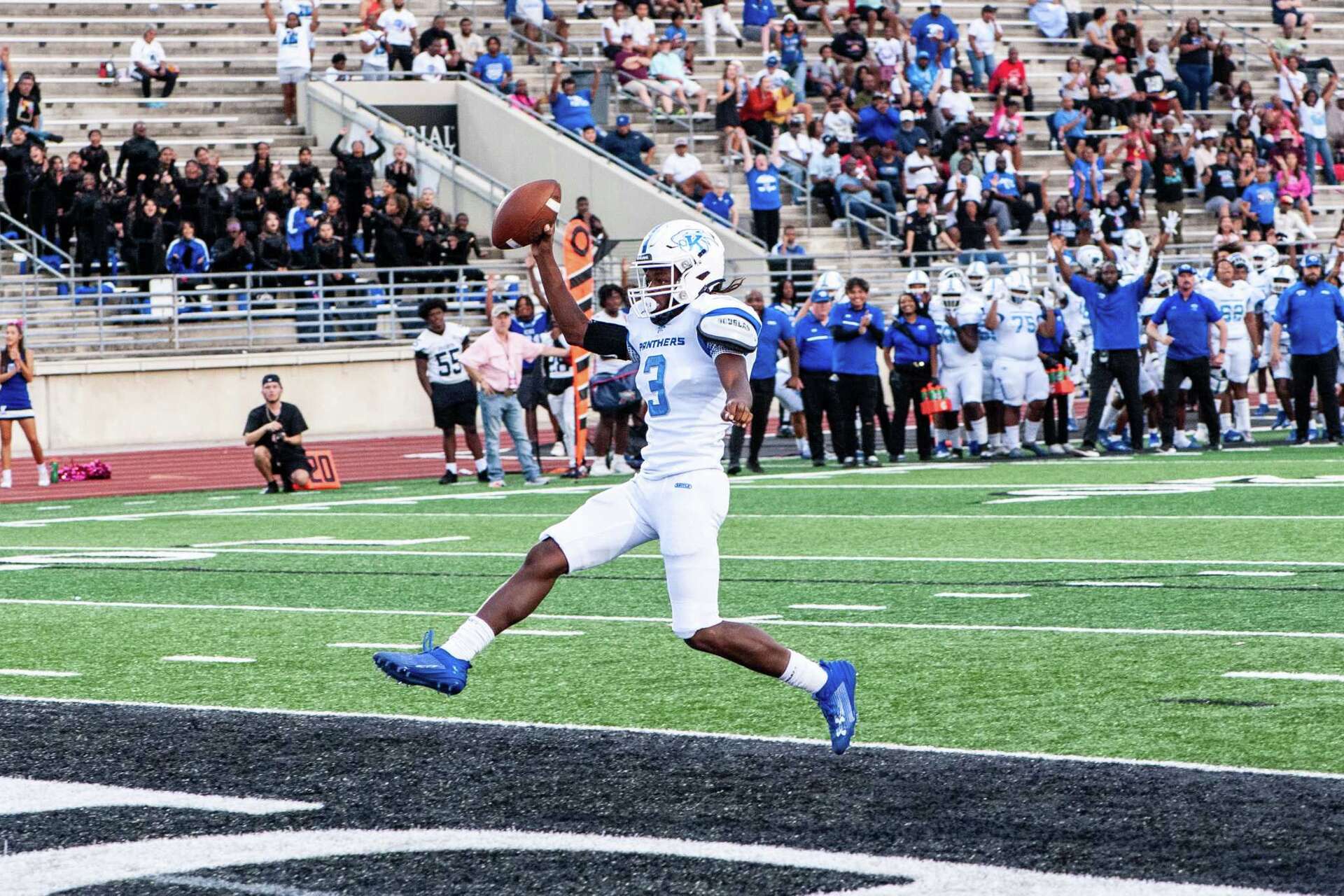 Texas high school football state rankings: C.E. King leaps into top 25