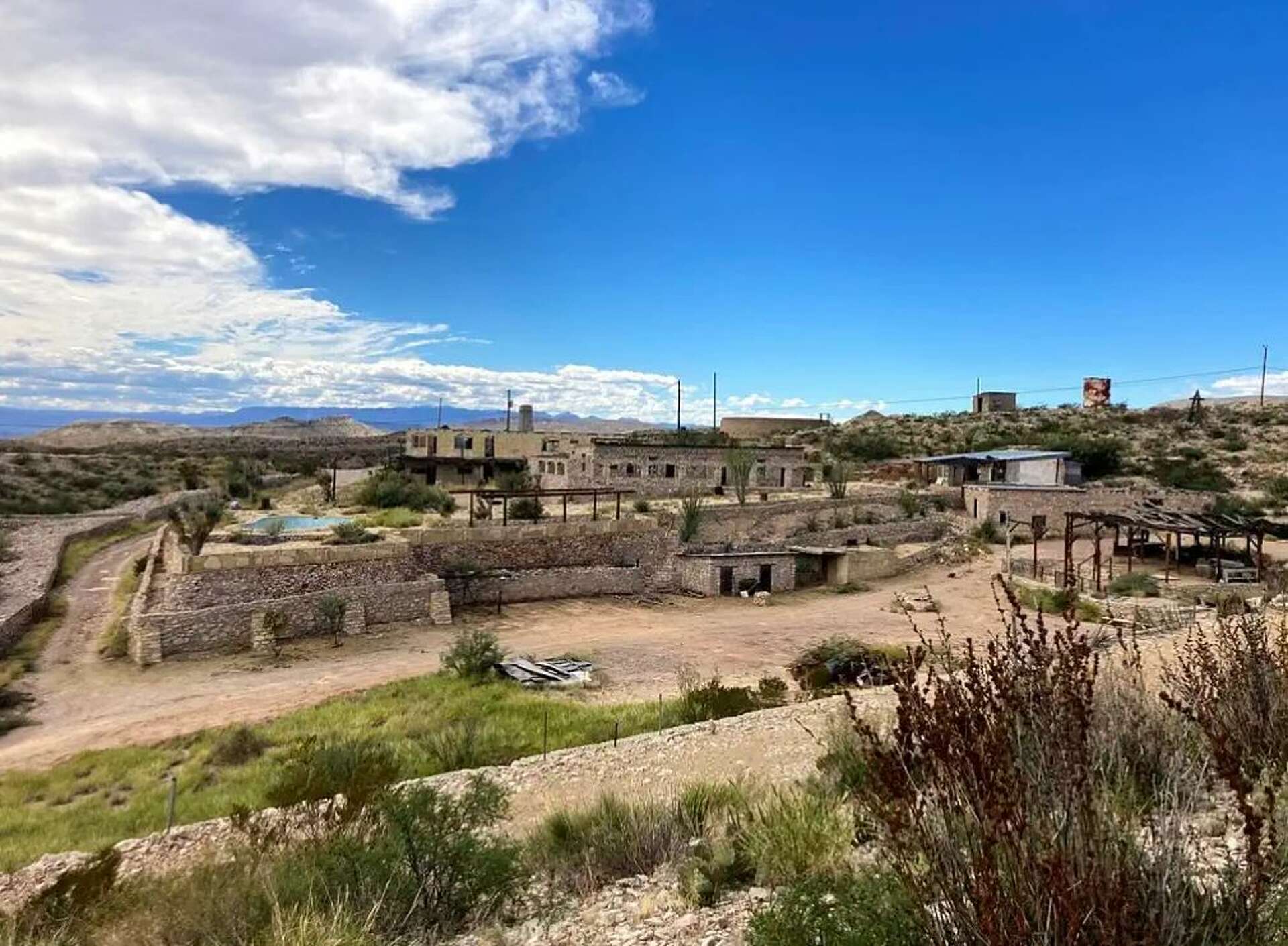 Villa de La Mina, West Texas ghost town, hits market for $1.95M