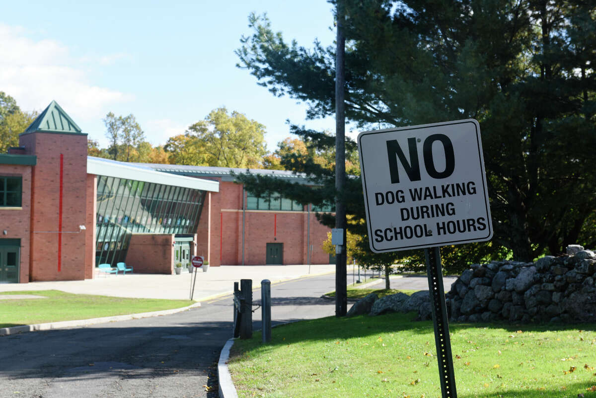 Stamford looks at a possible dog park at Scofieldtown Park
