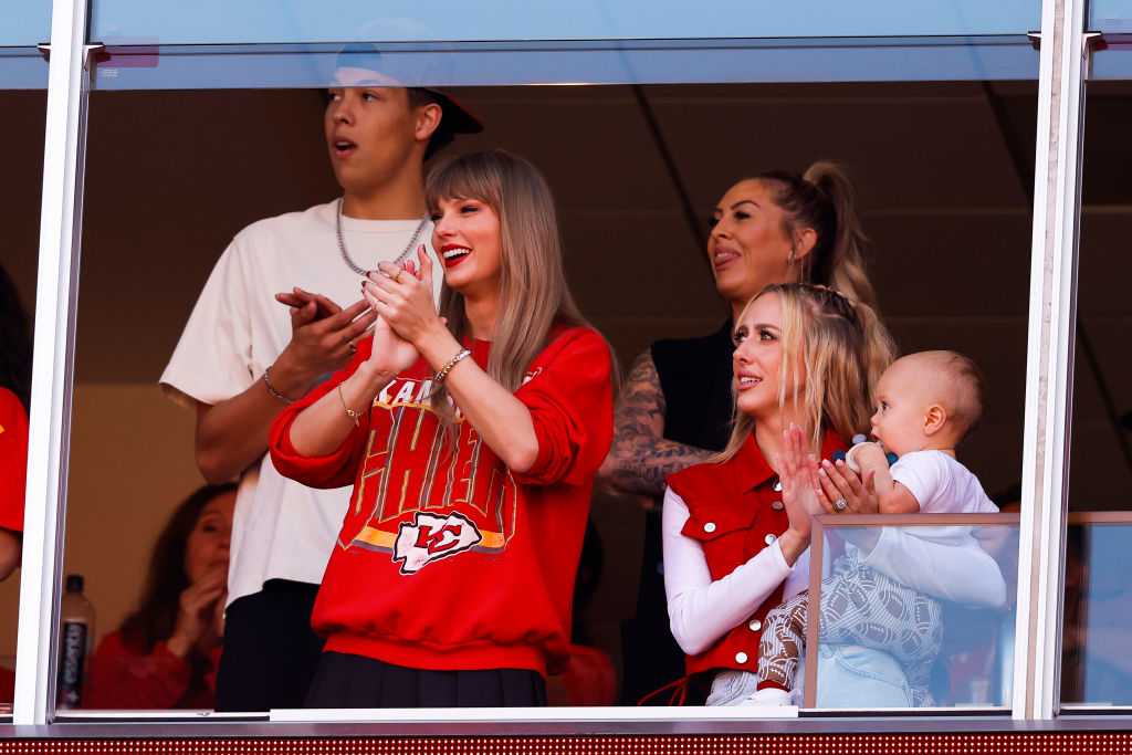 Touchdown: Taylor Swift in Kansas City for yet another Chiefs game