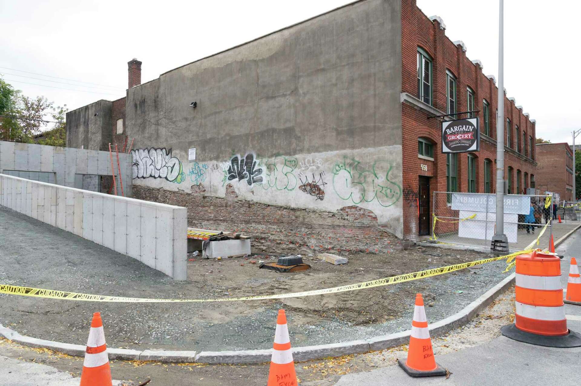 New grocery store plans to bring affordable food to Troy