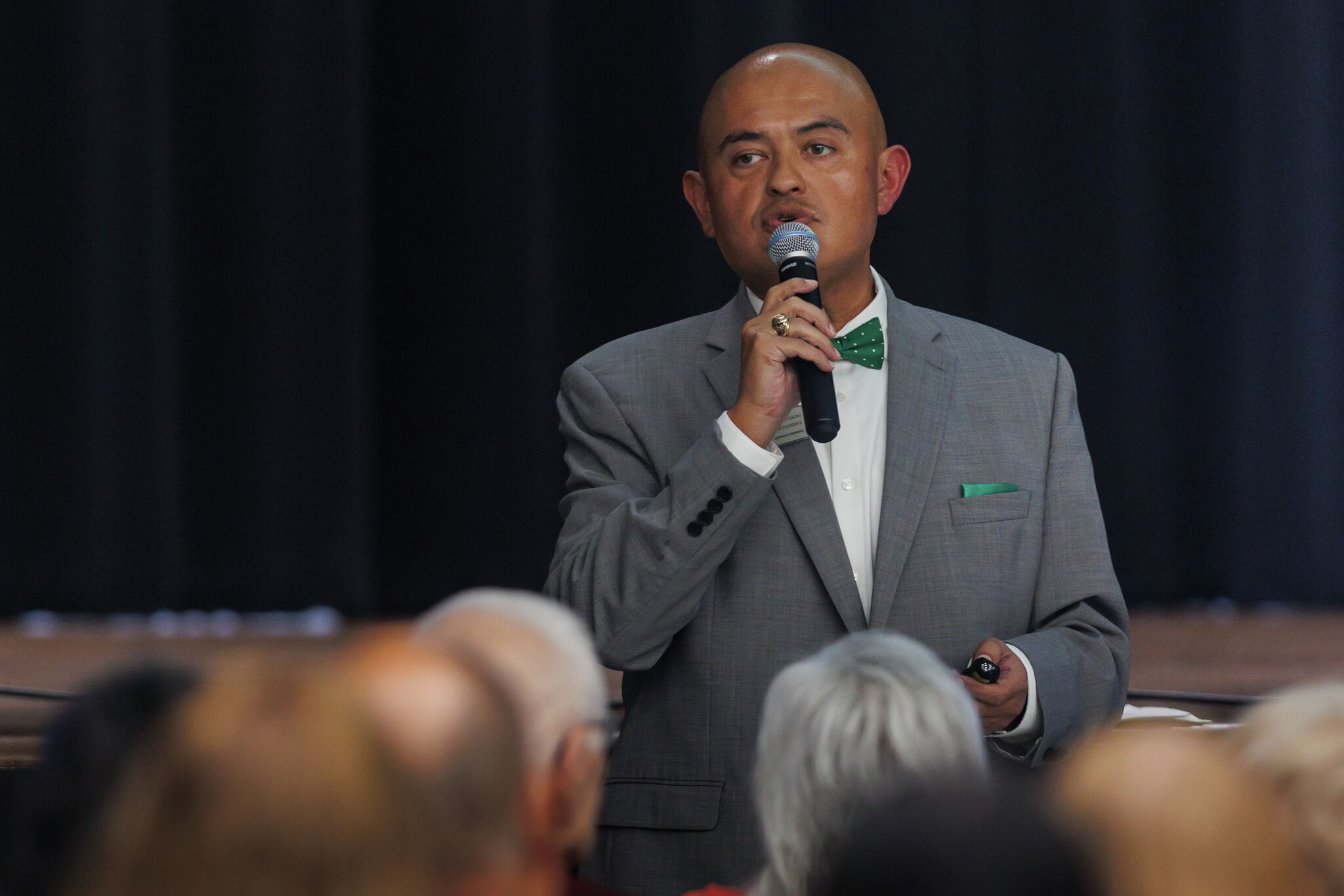 Edgewood superintendent to make up to $335K — $43K more than announced