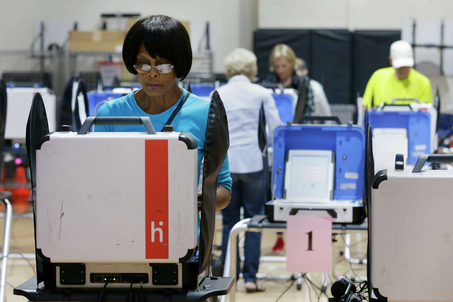 Houston early voting tracker: Turnout visualized in three charts