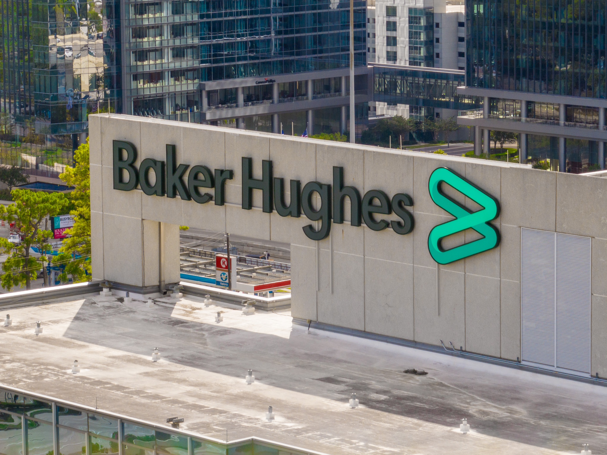 Baker Hughes laying off hundreds in Houston as part of restructuring