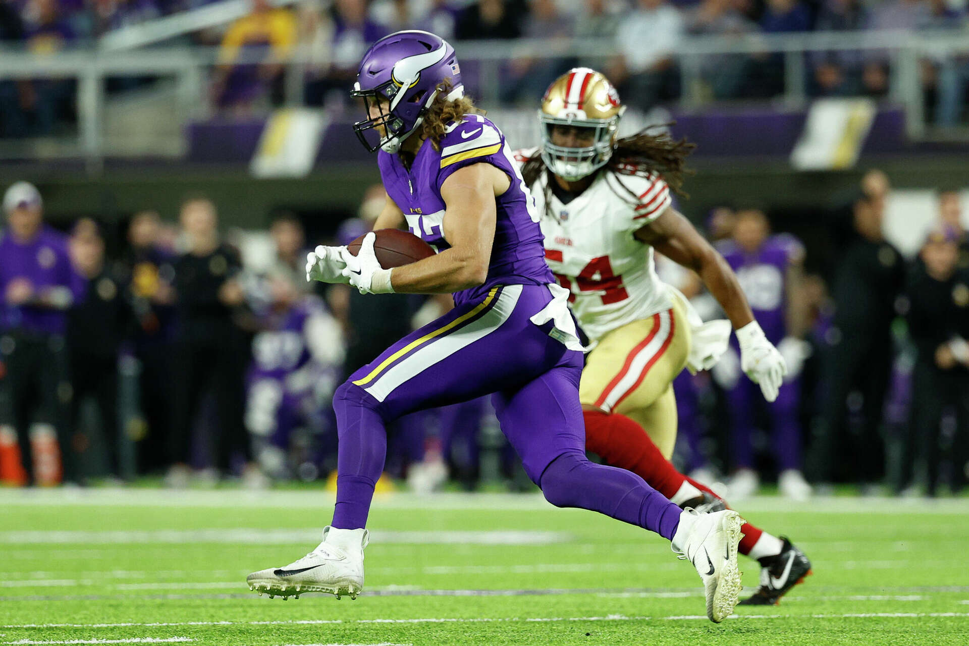 It looks like Vikings coach told player to exaggerate injury vs. 49ers