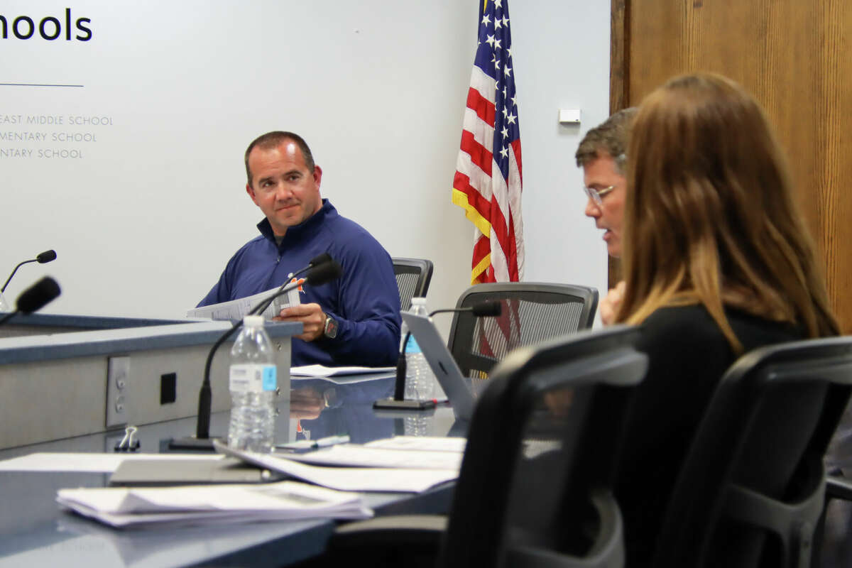 Midland Board of Education votes in new president, hears boiler update
